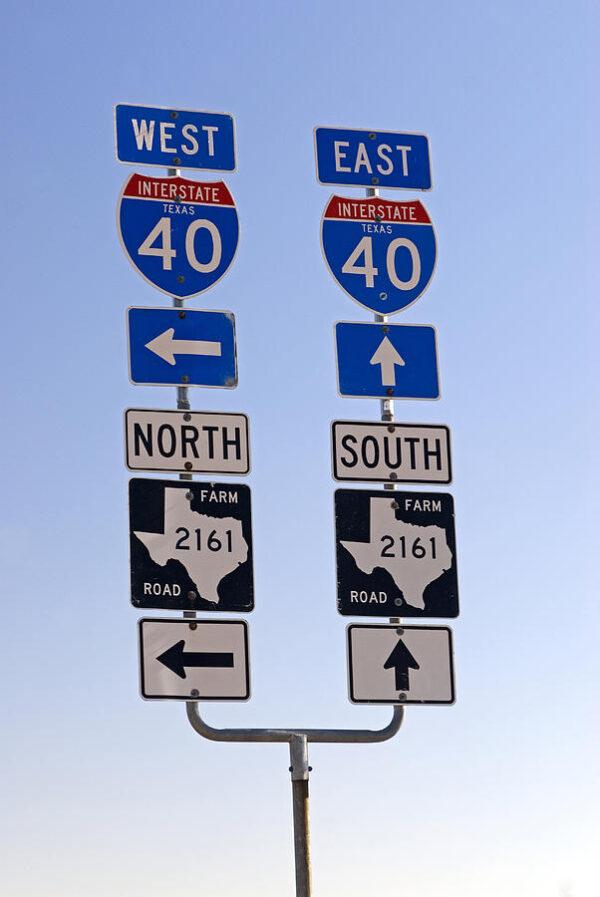 Highway & Bill Board Signs – Enticing Signs LLC
